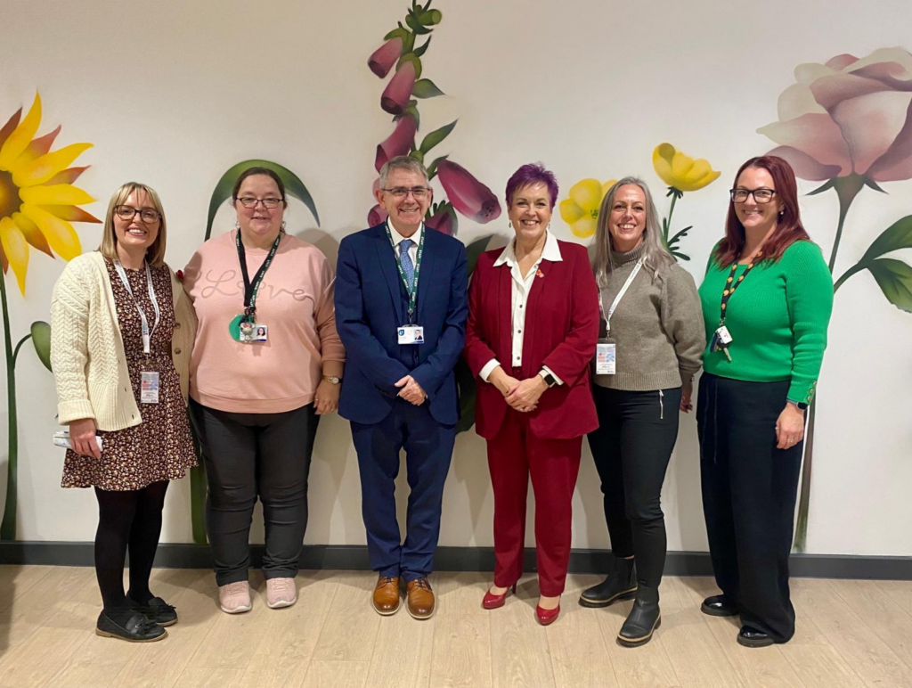 Minister for Children and Social Care visits Out of School Childcare ...